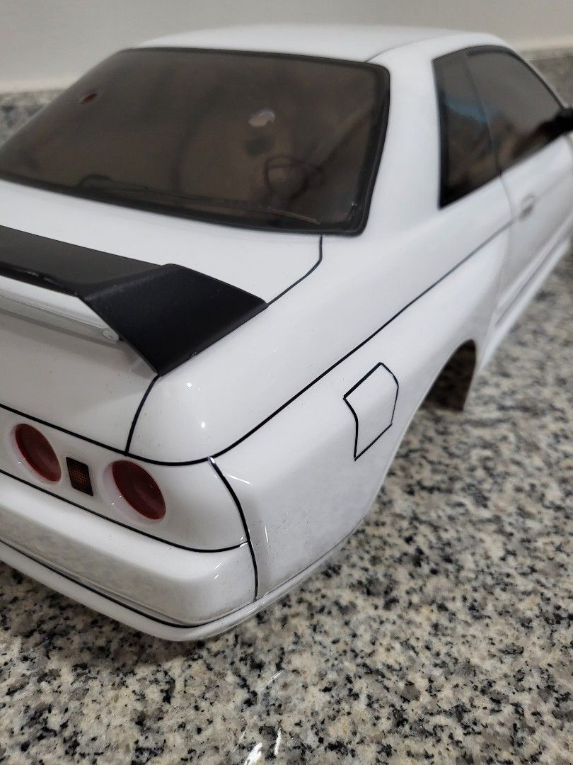 1/10 Tamiya R32 bodyshell with light bucket for Tt01 chassis, Hobbies ...