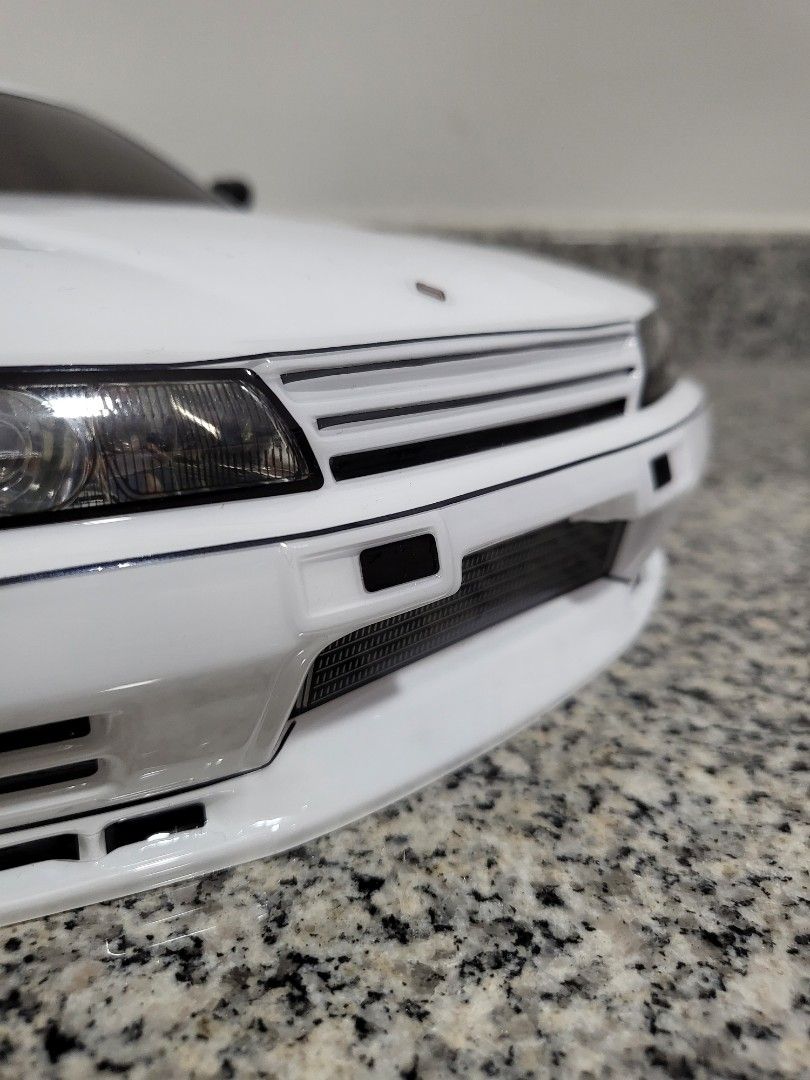 1/10 Tamiya R32 bodyshell with light bucket for Tt01 chassis, Hobbies ...