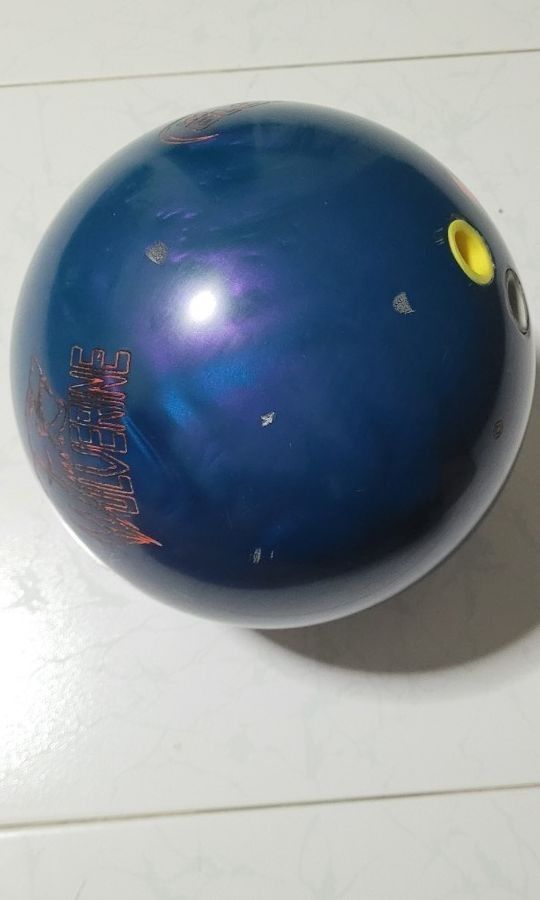 900 Global Wolverine 15.4lbs Bowling Ball, Sports Equipment, Sports ...