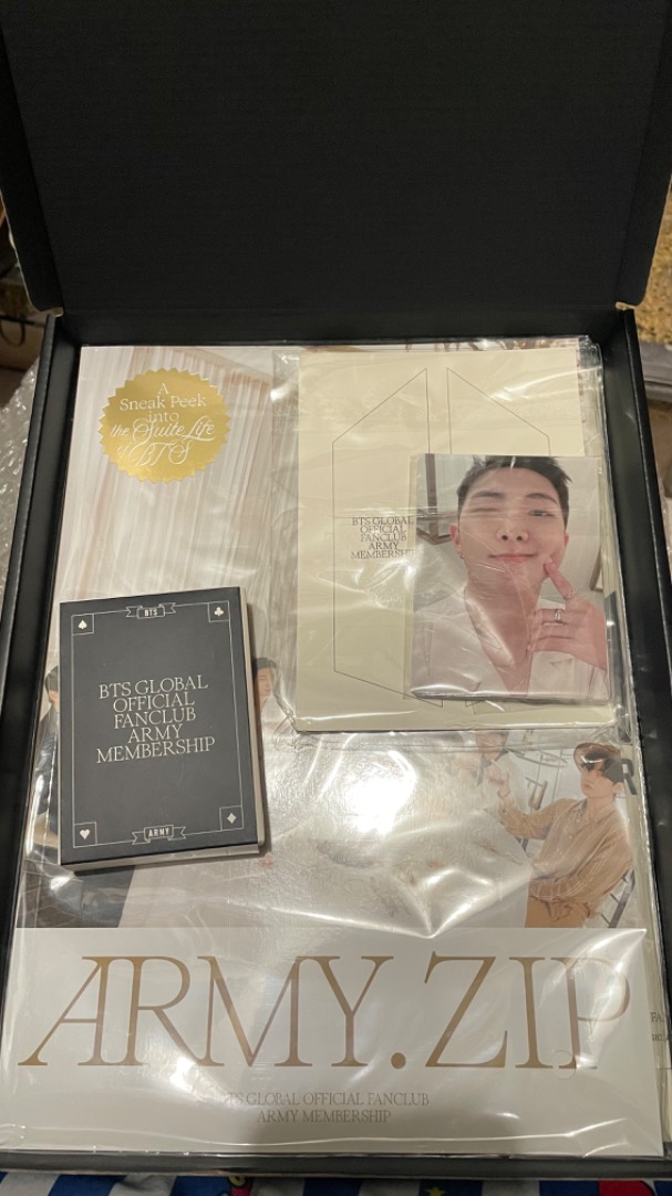 9th ARMY Membership Kit, Hobbies & Toys, Memorabilia & Collectibles, K ...