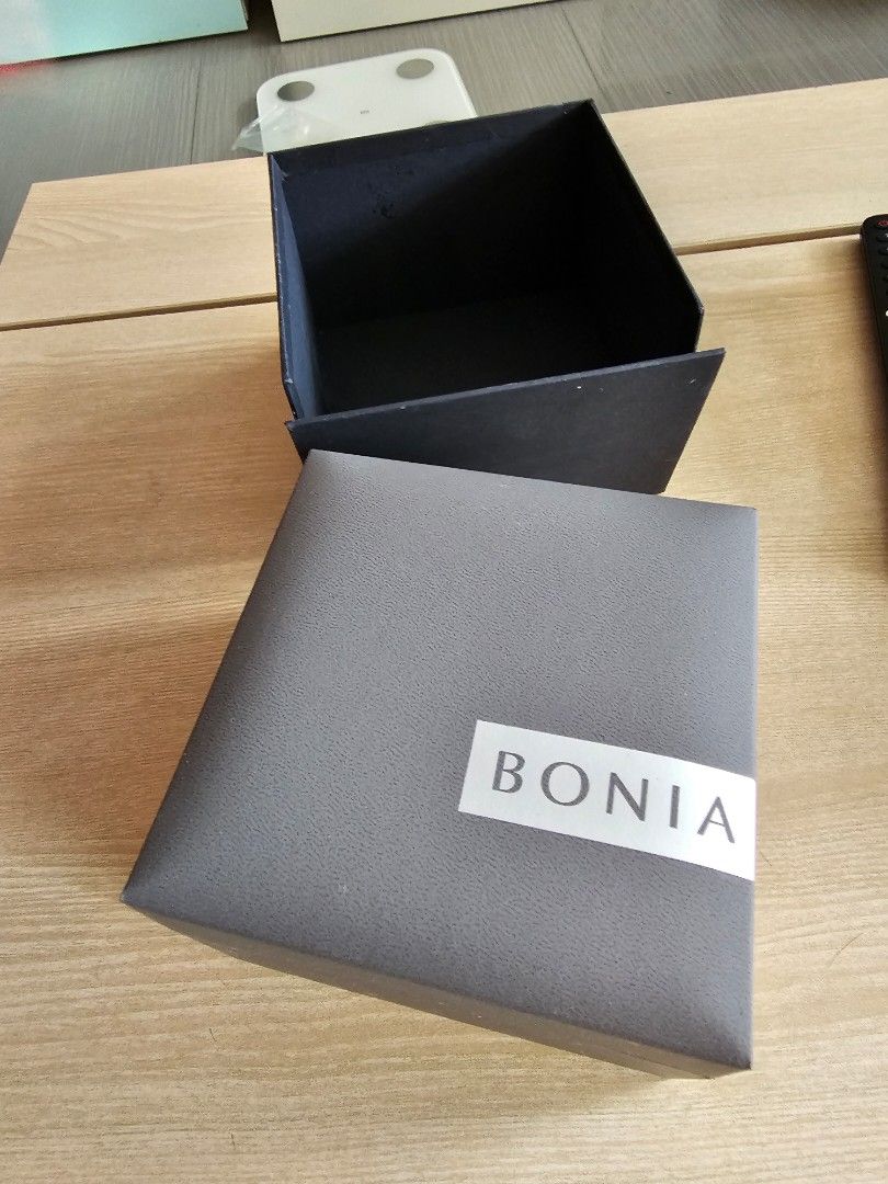 Bonia Men's Watch, Luxury, Watches on Carousell