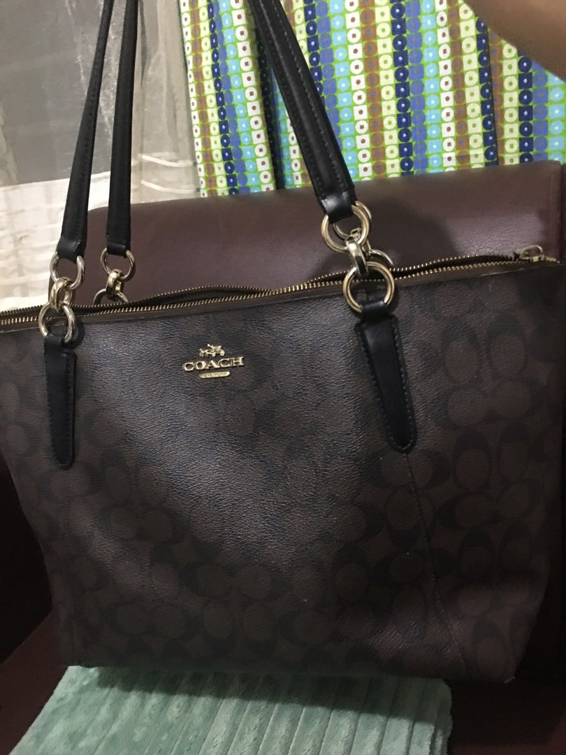 Original Coach bg, Luxury, Bags & Wallets on Carousell