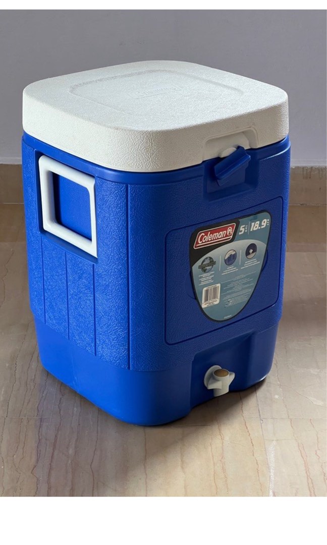 Coleman Cooler box, Furniture & Home Living, Kitchenware & Tableware ...