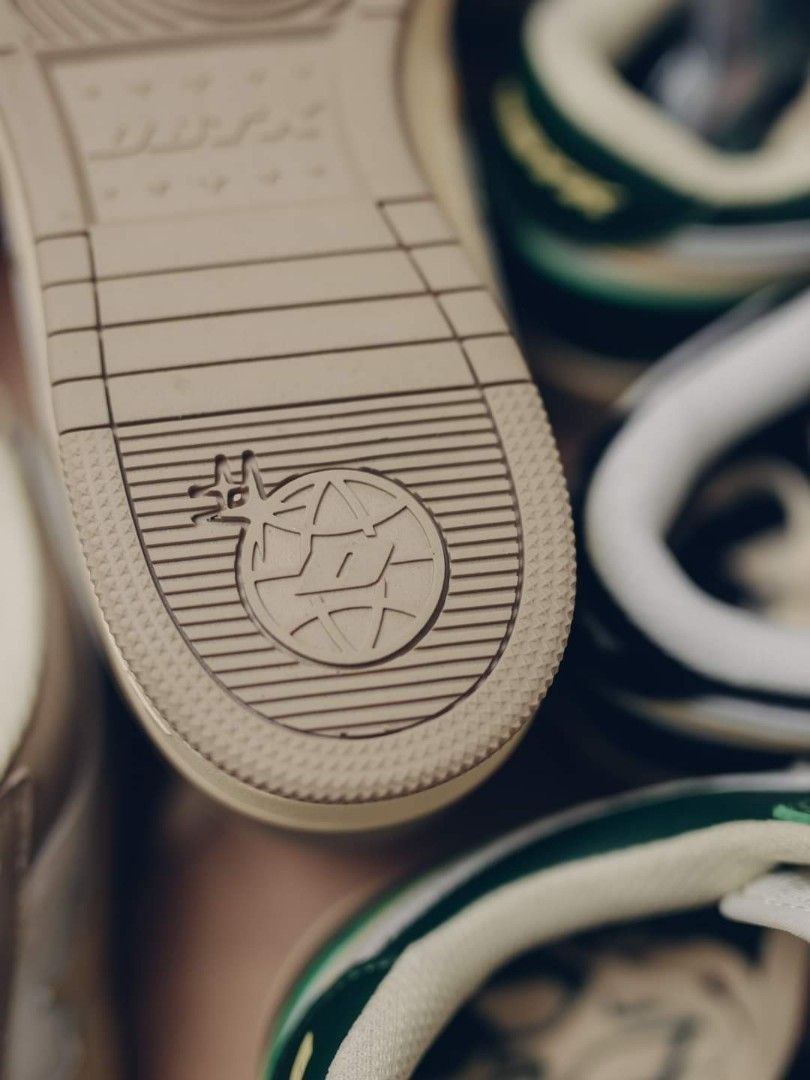 DBTK SPARK V2, Men's Fashion, Footwear, Sneakers on Carousell