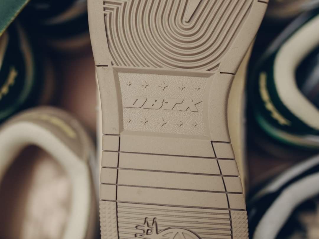 DBTK SPARK V2, Men's Fashion, Footwear, Sneakers on Carousell