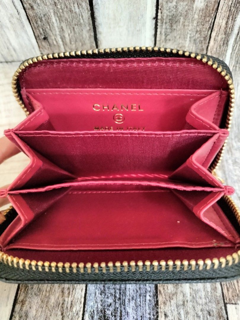 Dompet chanel, Fesyen Wanita, Tas & Dompet di Carousell