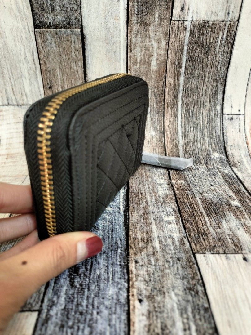 Dompet chanel, Fesyen Wanita, Tas & Dompet di Carousell