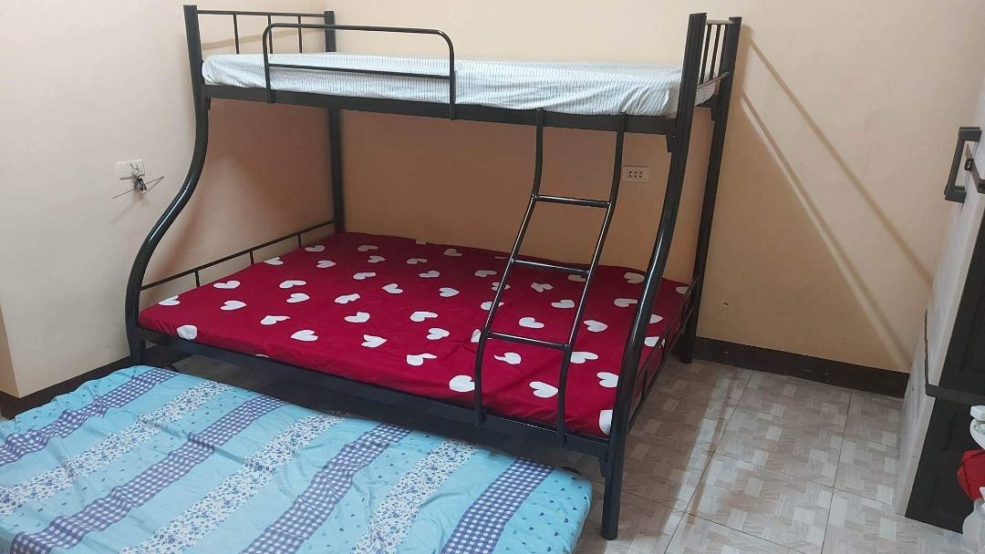 Double Deck with pull-out on Carousell