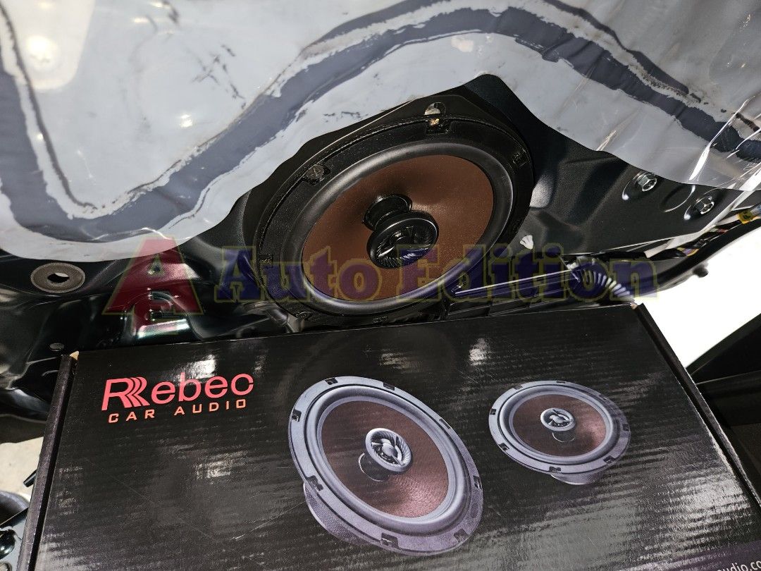 Dynaudio Car Audio package on Honda Freed •full car sound system ...