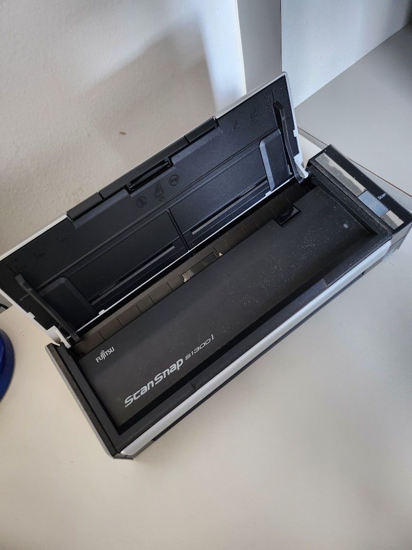 Fujitsu Scansnap compact scanner S1300i, Computers & Tech, Printers ...