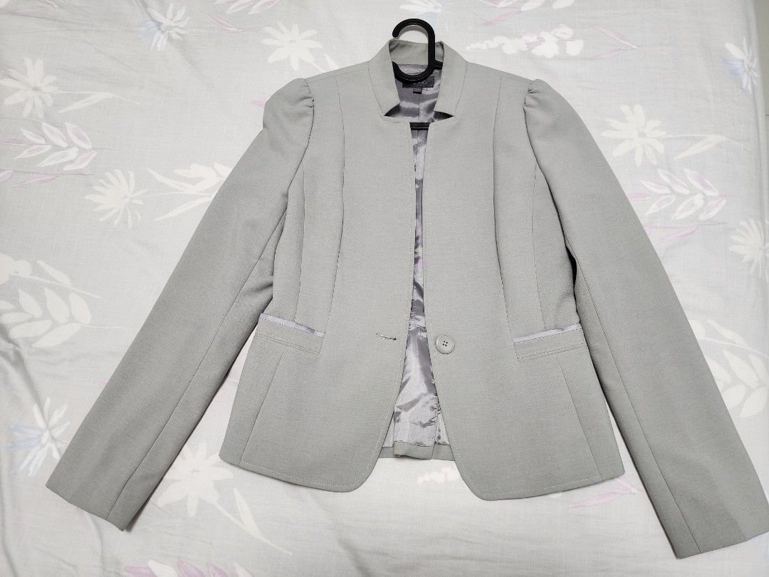 G2000 suit, Women's Fashion, Coats, Jackets and Outerwear on Carousell