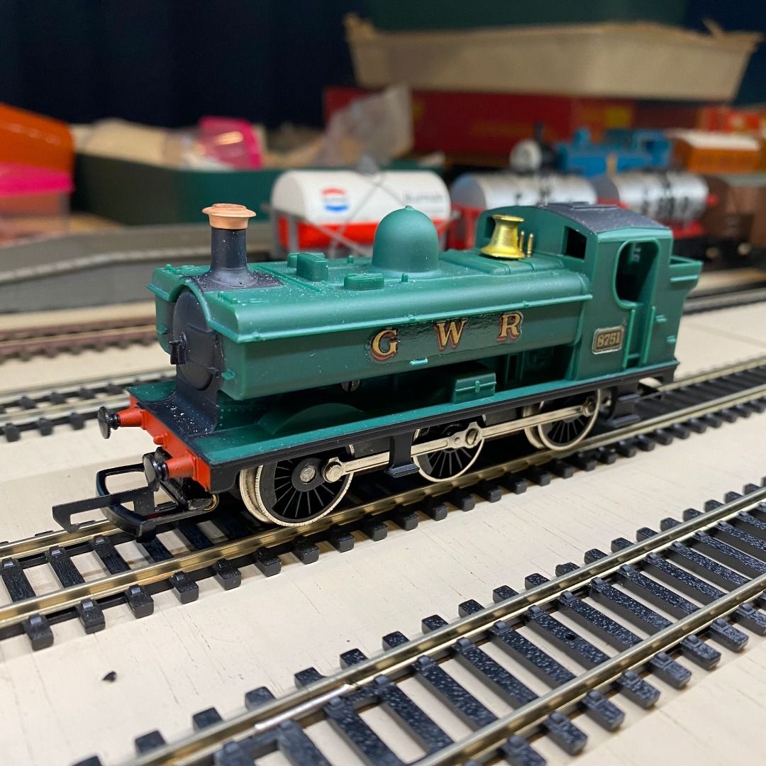 Hornby Train - Pannier Tank engine 57XX (L85), Hobbies & Toys ...