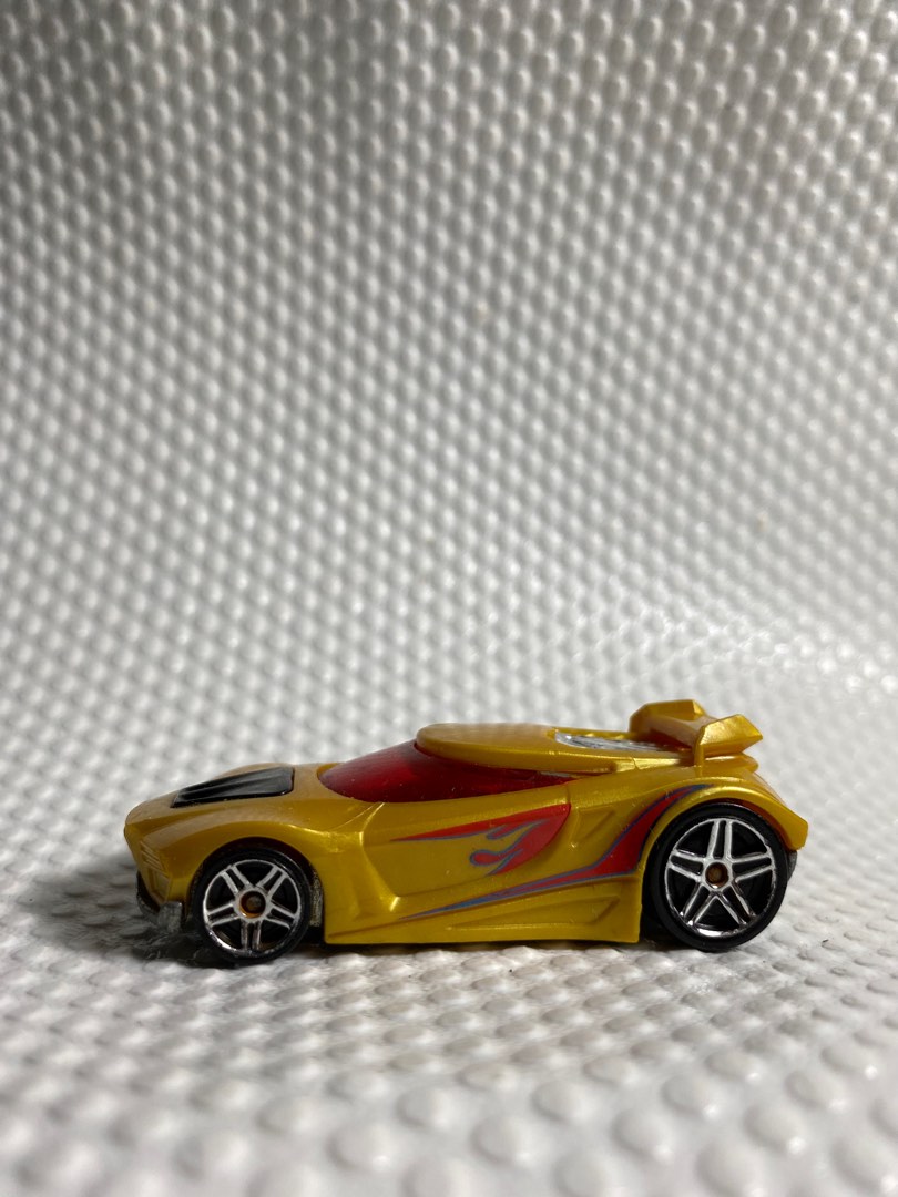 Hot Wheels Chicane Yellow on Carousell