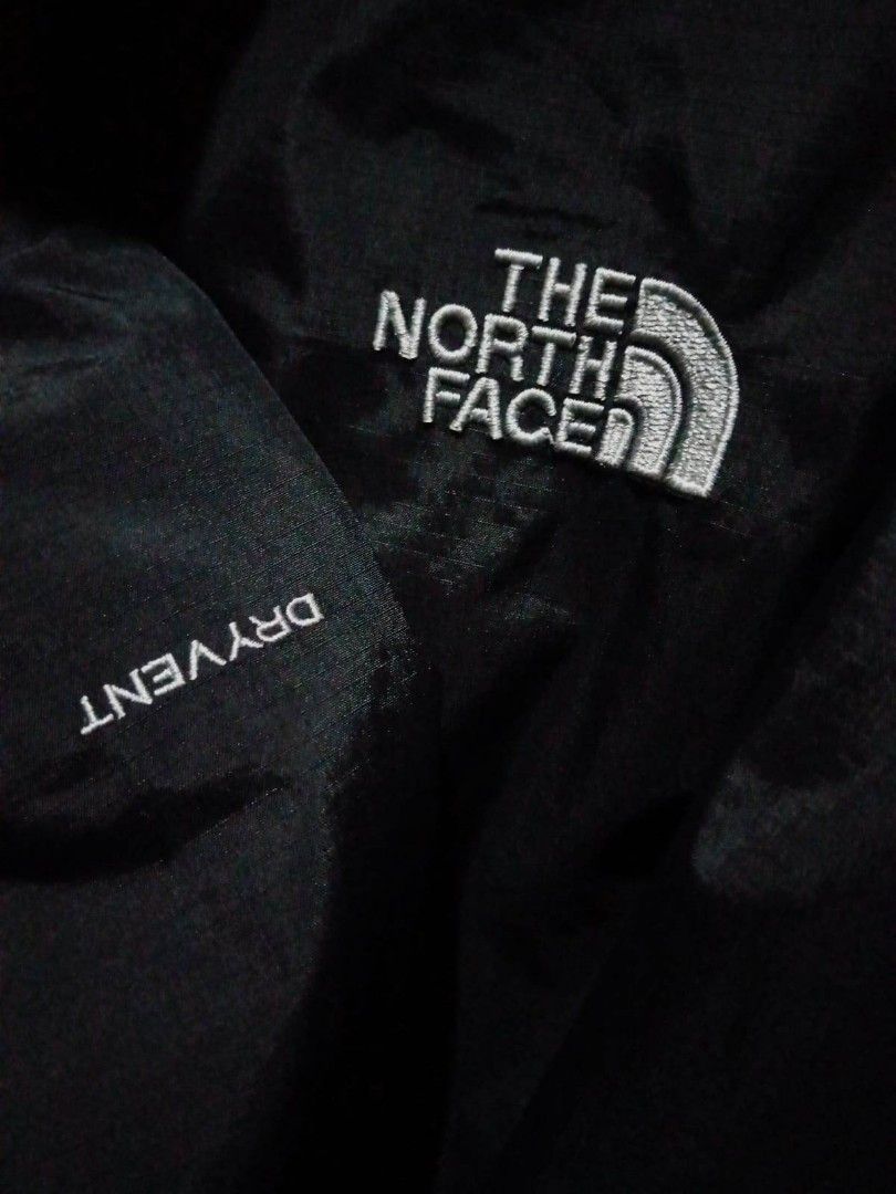 Jaket Tnf, Fesyen Pria, Pakaian , Atasan di Carousell