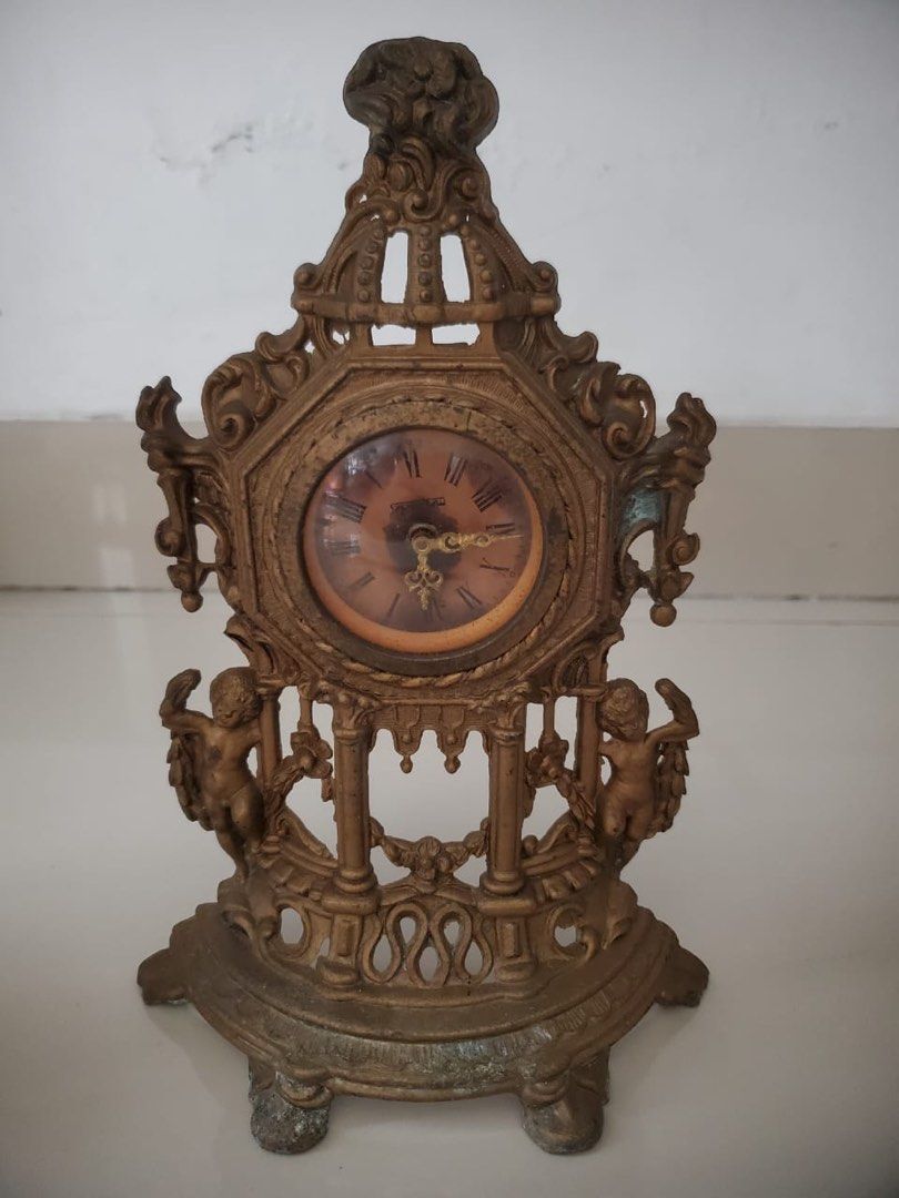 Jam meja eropa antik, Antik, Pajangan di Carousell