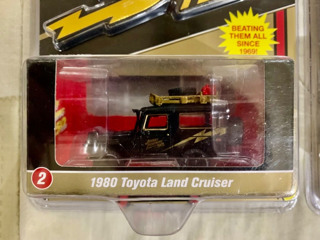 Johnny Lightning 1:64 Toyota Land Cruiser FJ40 SEALED, Hobbies & Toys ...