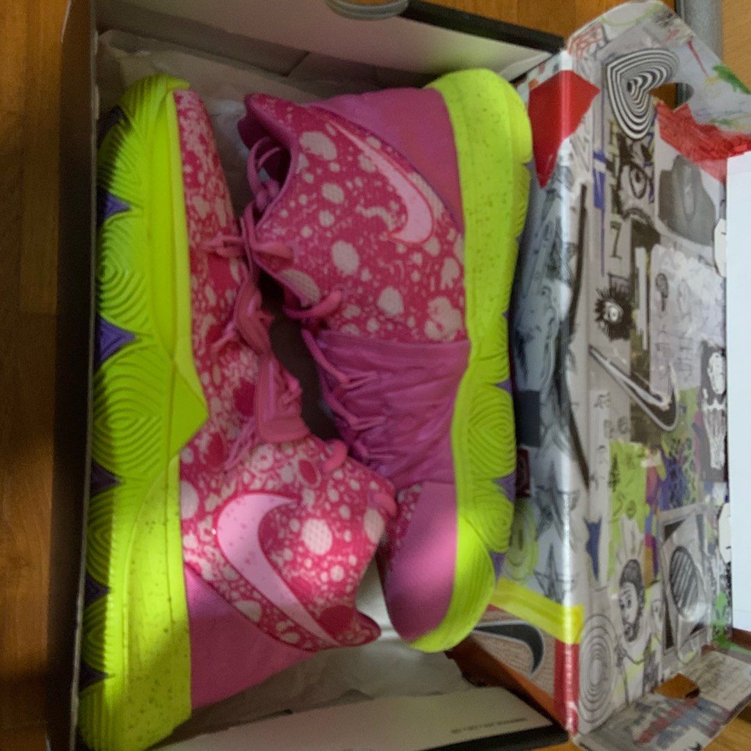Kyrie 5 Patrick Star (SpongeBob pack) Tags nike zoom freak lamelo kyrie ...