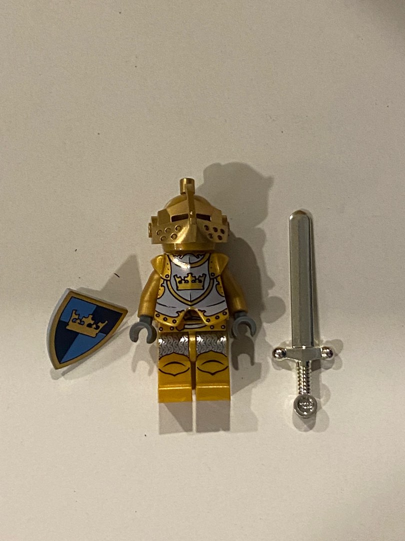 Lego Castle Gold Knight, Hobbies & Toys, Toys & Games on Carousell