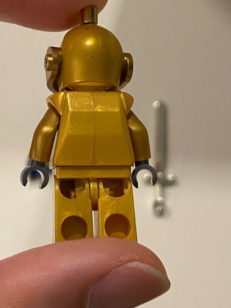 Lego Castle Gold Knight, Hobbies & Toys, Toys & Games on Carousell