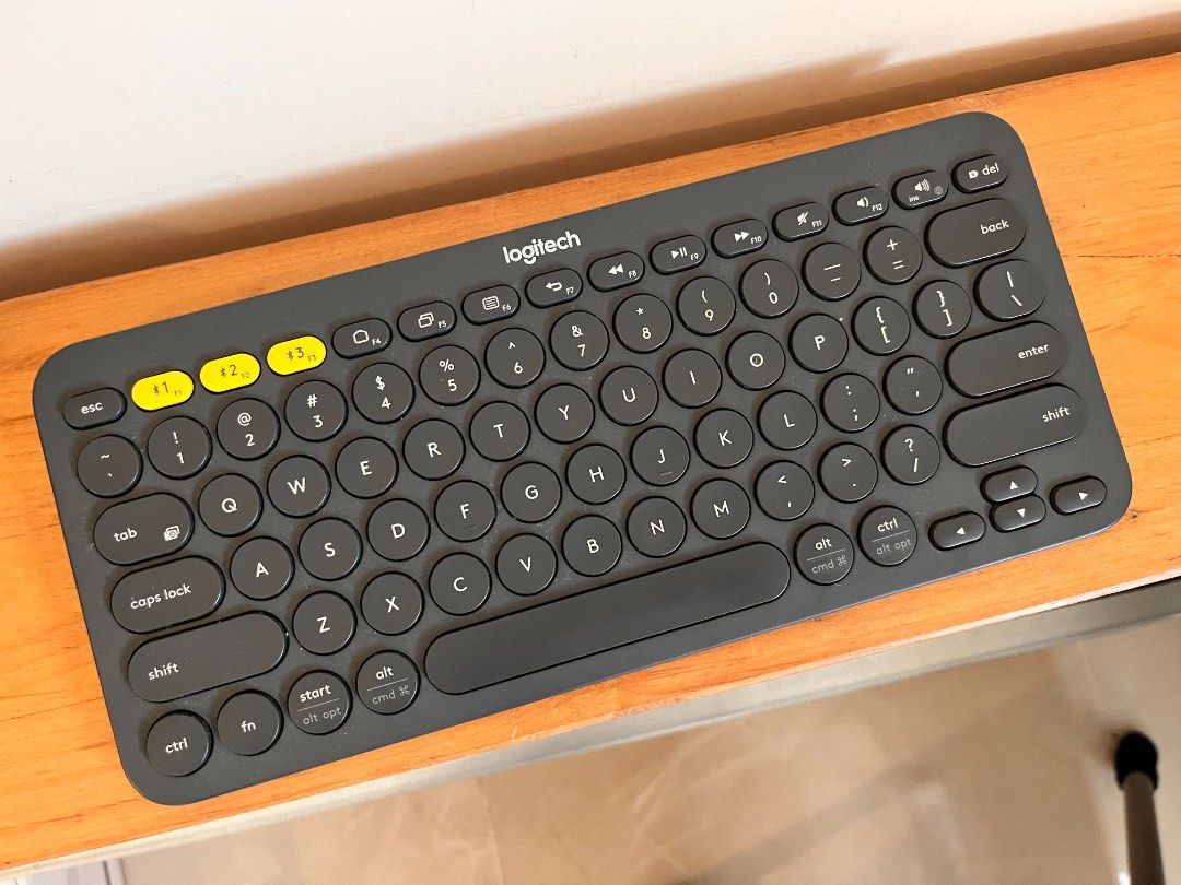 Logitech Multi Device Bluetooth Keyboard 電腦科技 電腦周邊及配件 電腦鍵盤及相關產品 Carousell