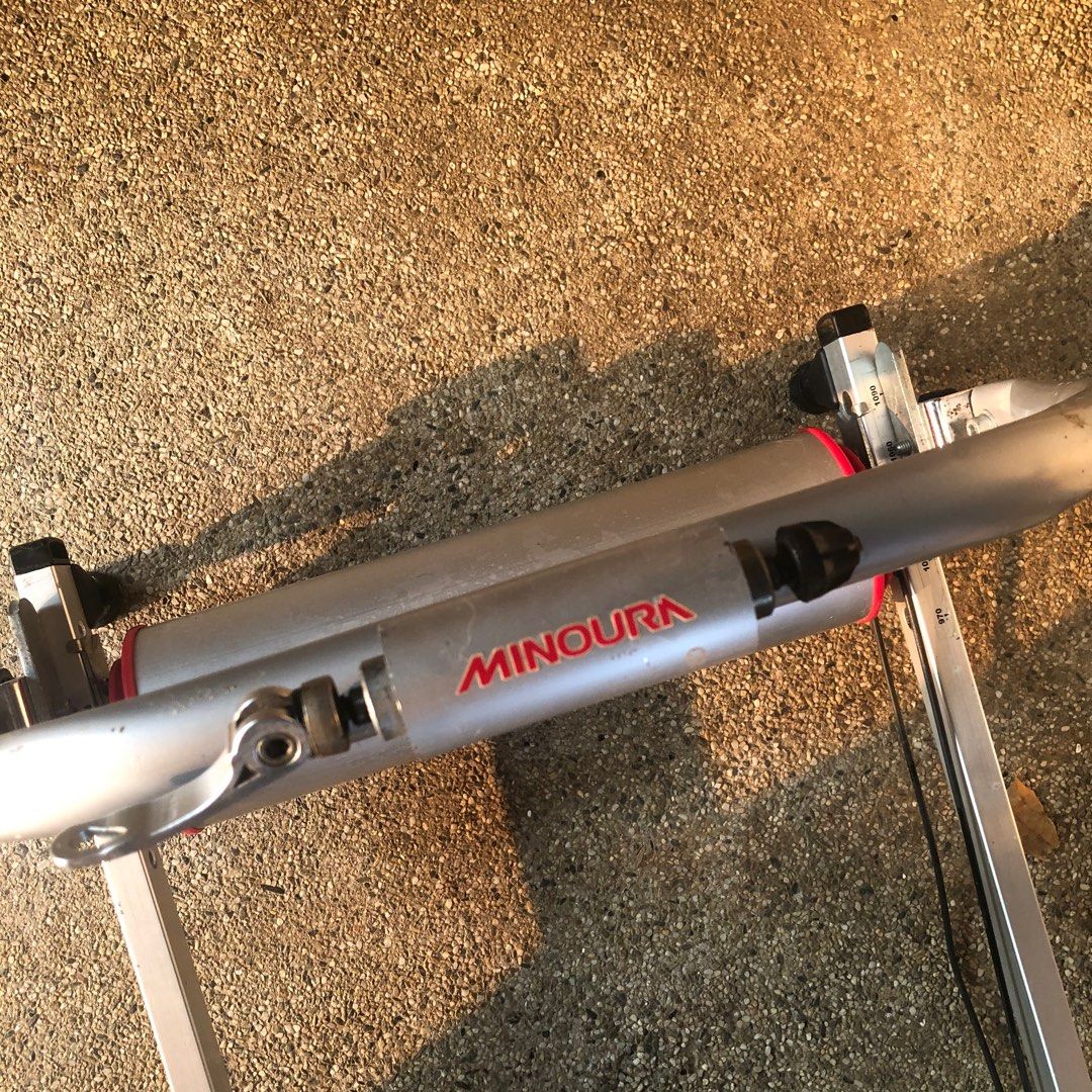 Minoura Live Roll R500 Bike Roller Trainer on Carousell