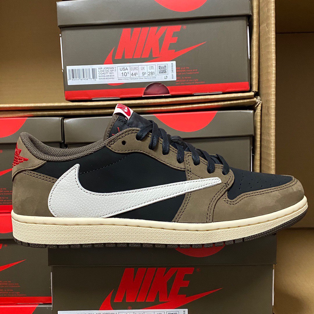 Nike AJ1 Low Travis Scott Mocha, Men's Fashion, Footwear, Sneakers on ...