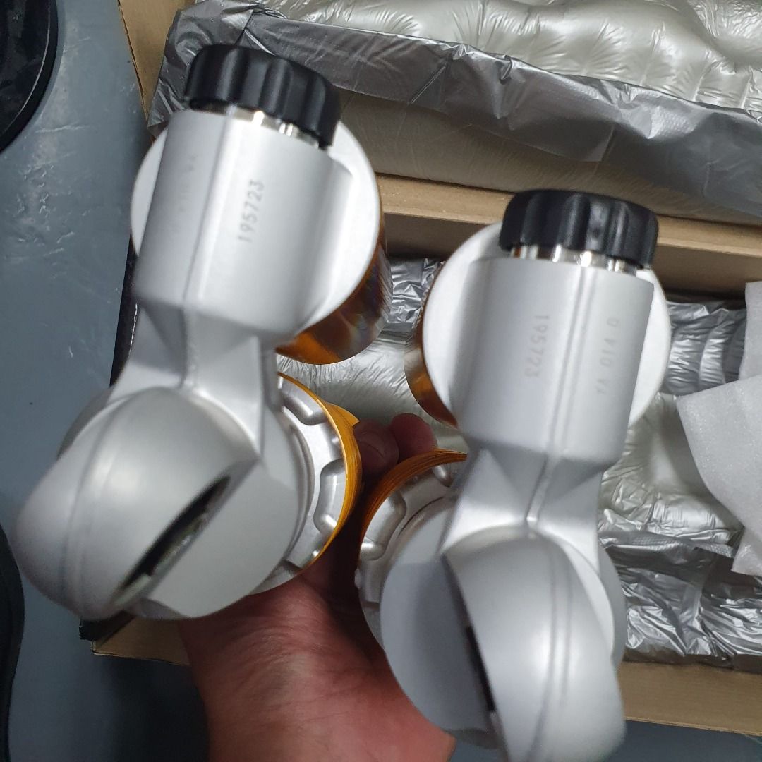 OHLINS XMAX YA014 RACING BRAND NEW LIMITED STOCK REAR SUSPENSION SHOCK ...