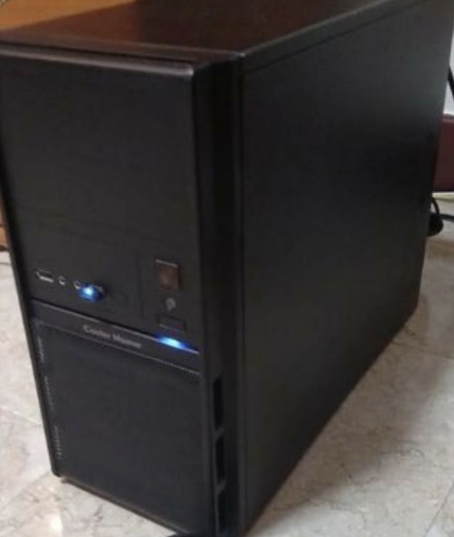 Old desktop computer mini tower, Computers & Tech, Desktops on Carousell