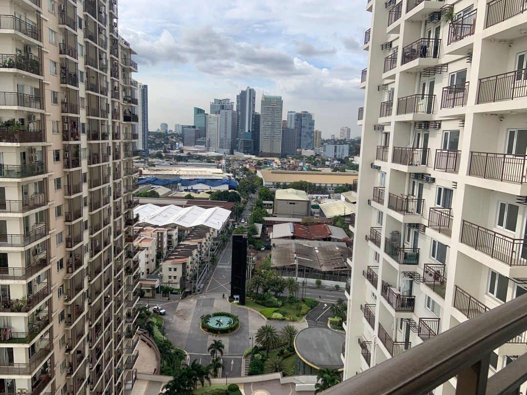 Circulo Verde Rush For Sale! Studio in Avila South Tower Libis Quezon ...