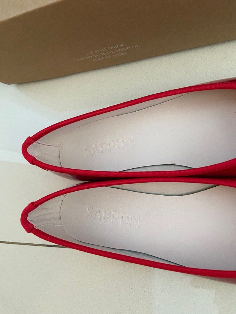 Sappun Basic Red Shoes, Women's Fashion, Footwear, Flats on Carousell