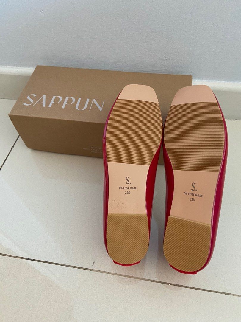 Sappun Basic Red Shoes, Women's Fashion, Footwear, Flats on Carousell