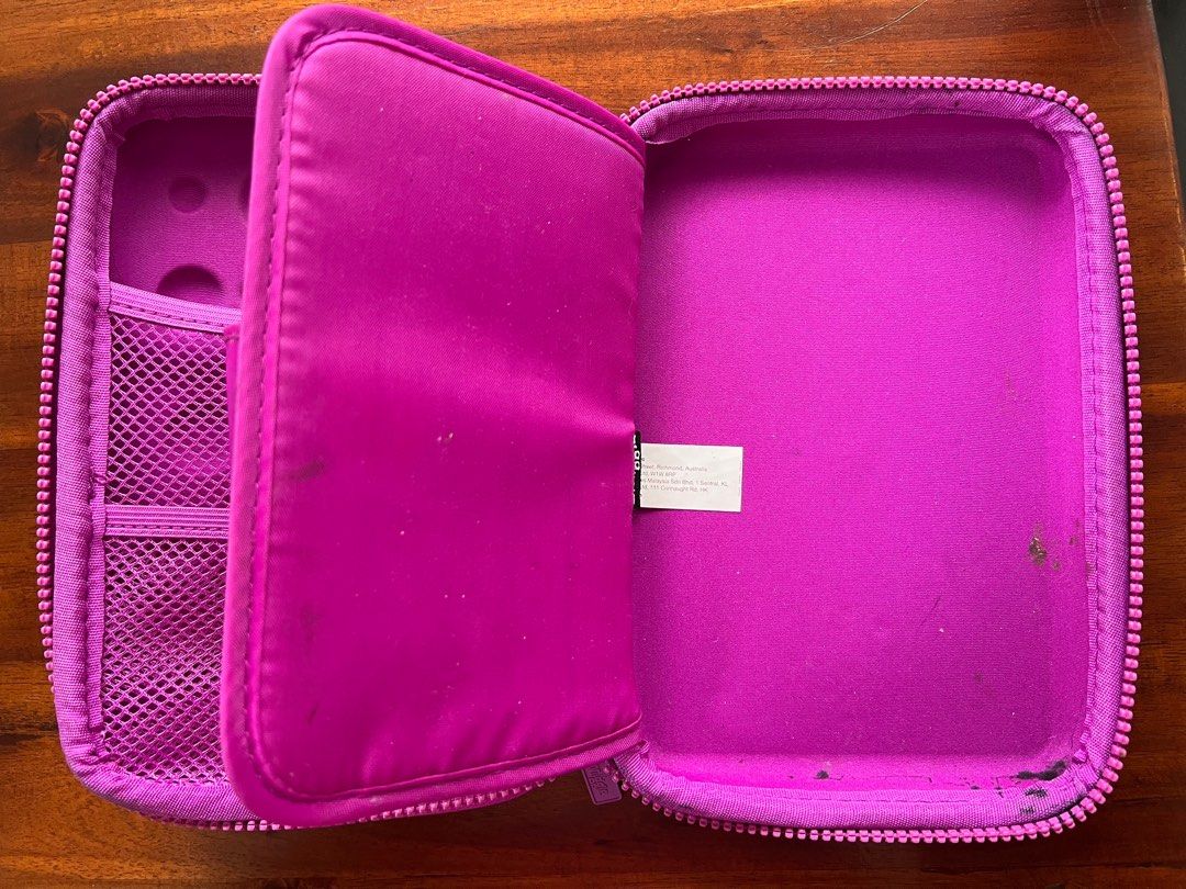 Smiggle Hard Top Pencil Case, Hobbies & Toys, Stationary & Craft ...