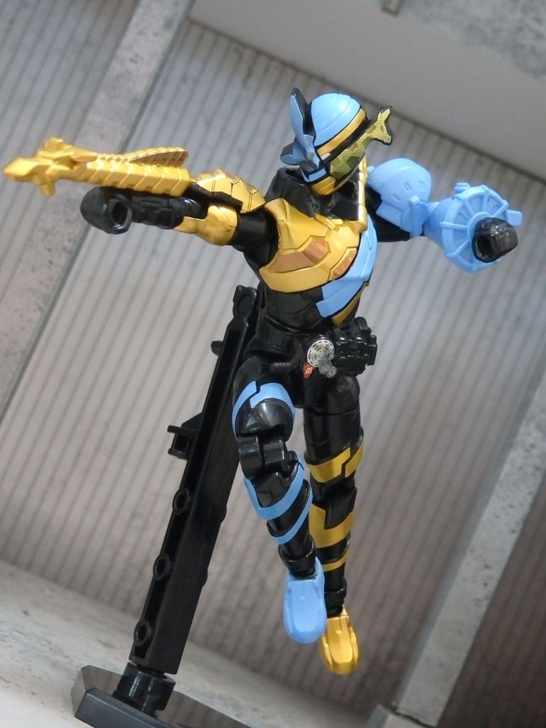 SO-DO Kamen Rider Build Kirin + Senpuki, Hobbies & Toys, Toys & Games ...