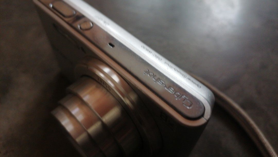 Sony Cybershot DSC-W830, Photography, Cameras on Carousell