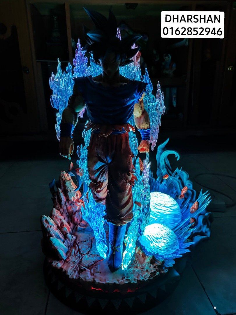 Temple Studio: VIP Edition- Ultra Instinct Son Goku (Dragon Ball Vegeta ...