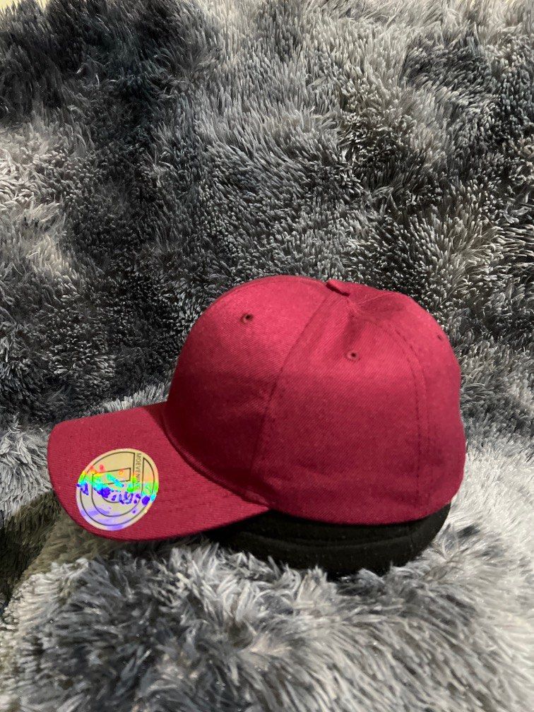 Topi caps on Carousell
