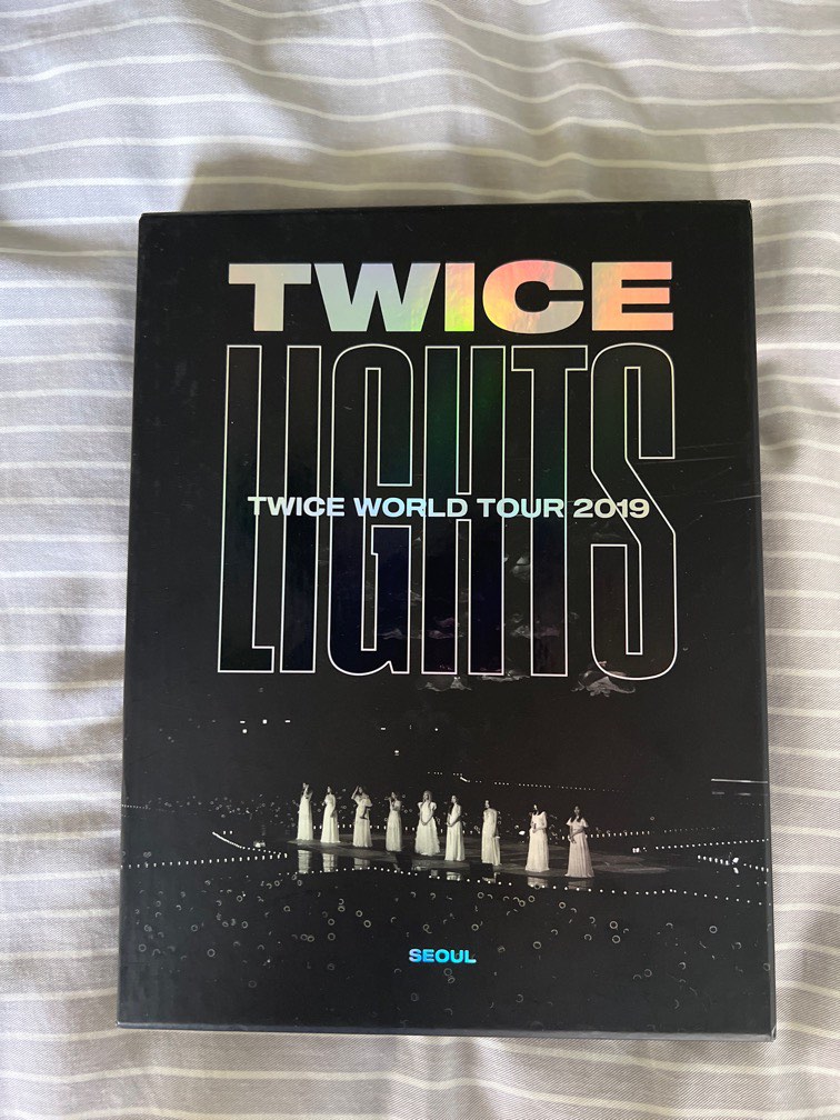(Very rare) TWICELIGHTS 2019 world tour Album, Hobbies & Toys ...