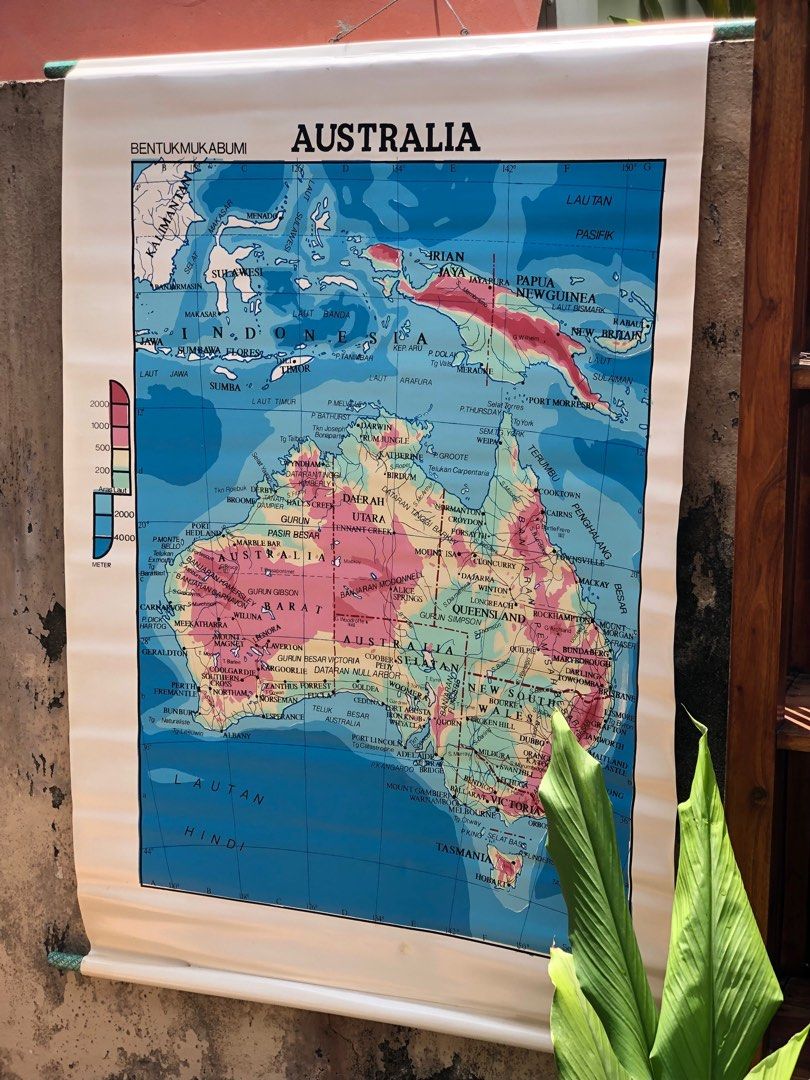 Vintage 1990s map peta lama australia made in malaysia, Furniture ...