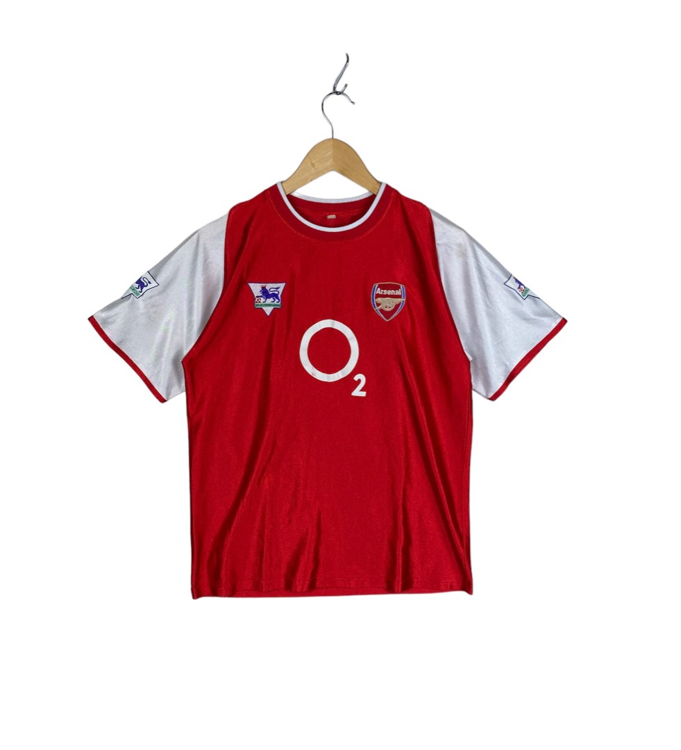 Vintage Asenal O2 Henry 14 Jersey, Men's Fashion, Tops & Sets, Tshirts ...
