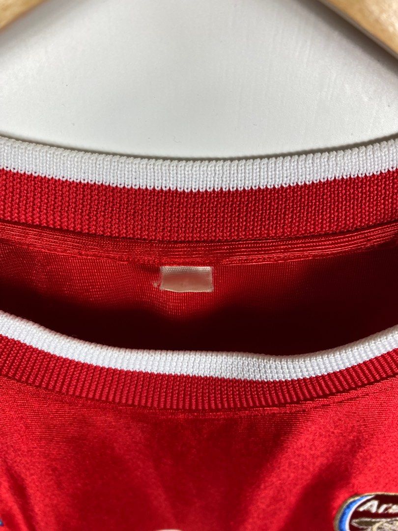 Vintage Asenal O2 Henry 14 Jersey, Men's Fashion, Tops & Sets, Tshirts ...