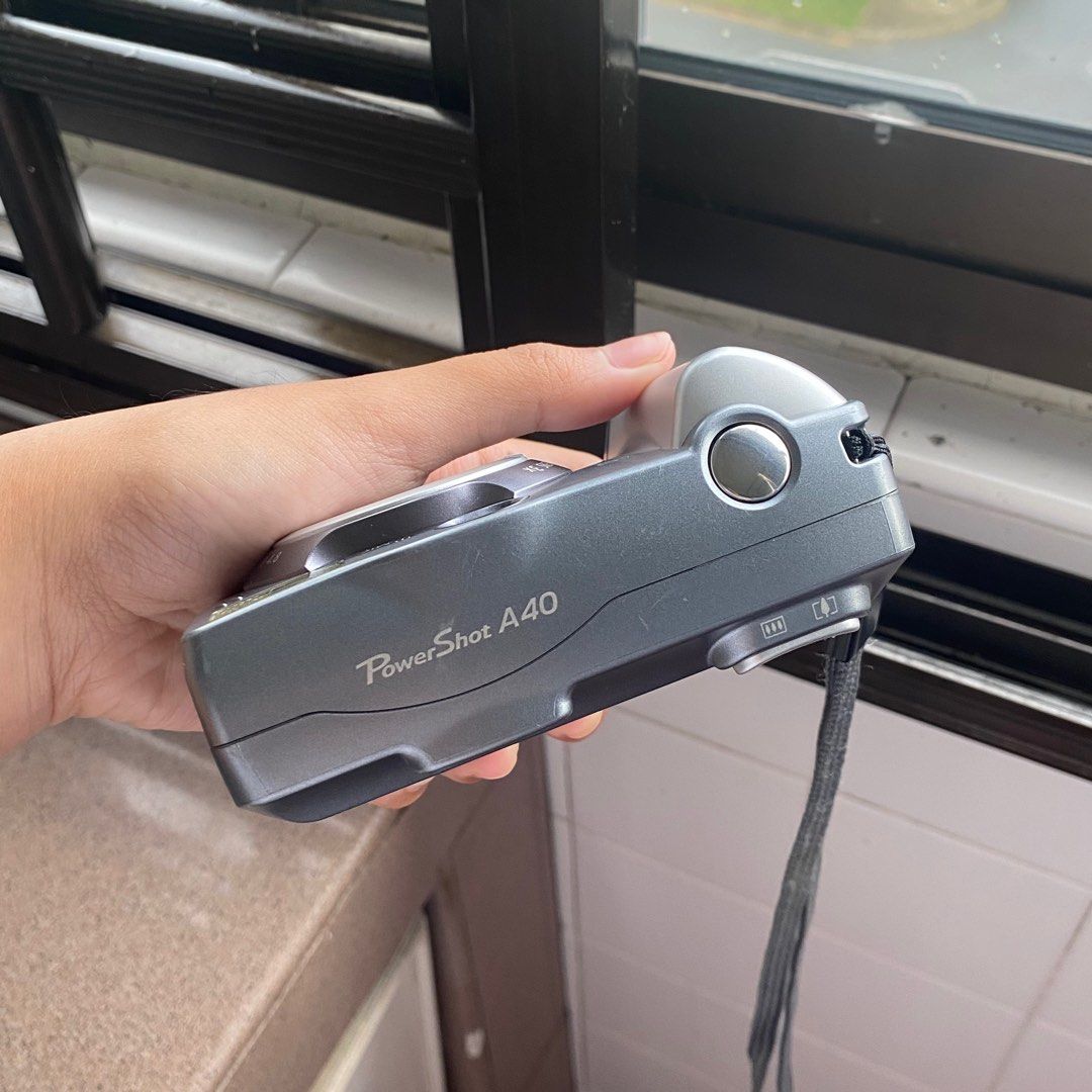 Vintage Canon Powershot A40 CCD Digital Camera, Photography, Cameras on Carousell