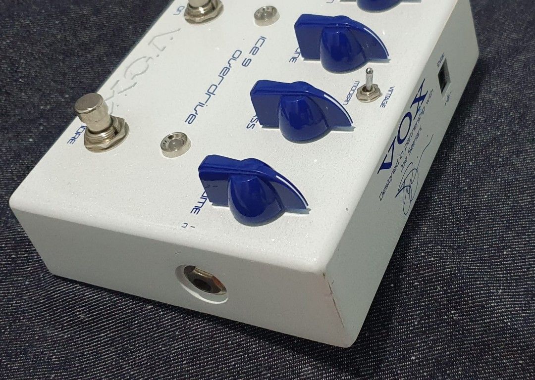 Vox JS-OD Ice 9 Overdrive Joe Satriani Signature guitar effects pedal, Hobbies & Toys, Music ...