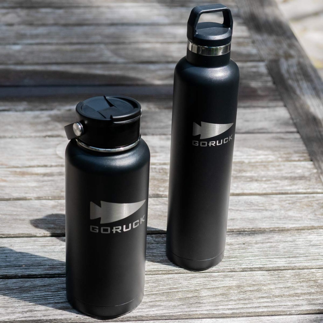 Water Bottle - Goruck X RTIC 26oz/32oz, 傢俬＆家居, 廚具和餐具, 廚水杯、水壺 - Carousell