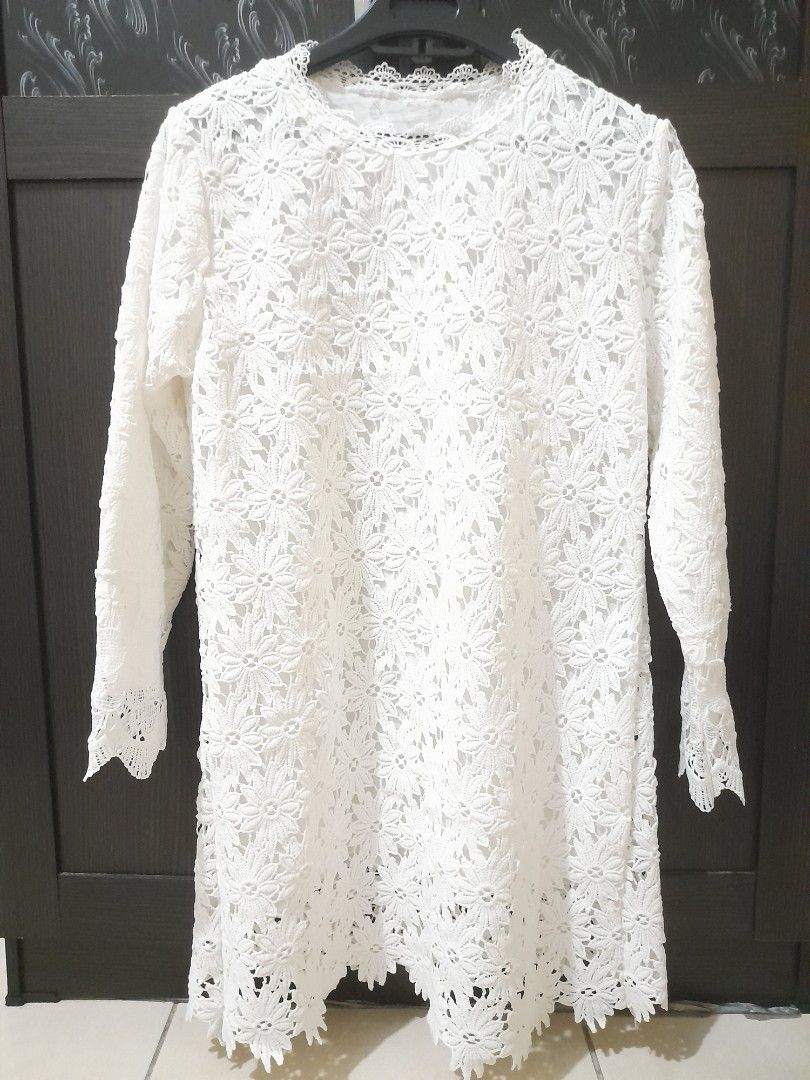 Atasan Brukat Timbul (Broken White), Fesyen Wanita, Pakaian Wanita ...