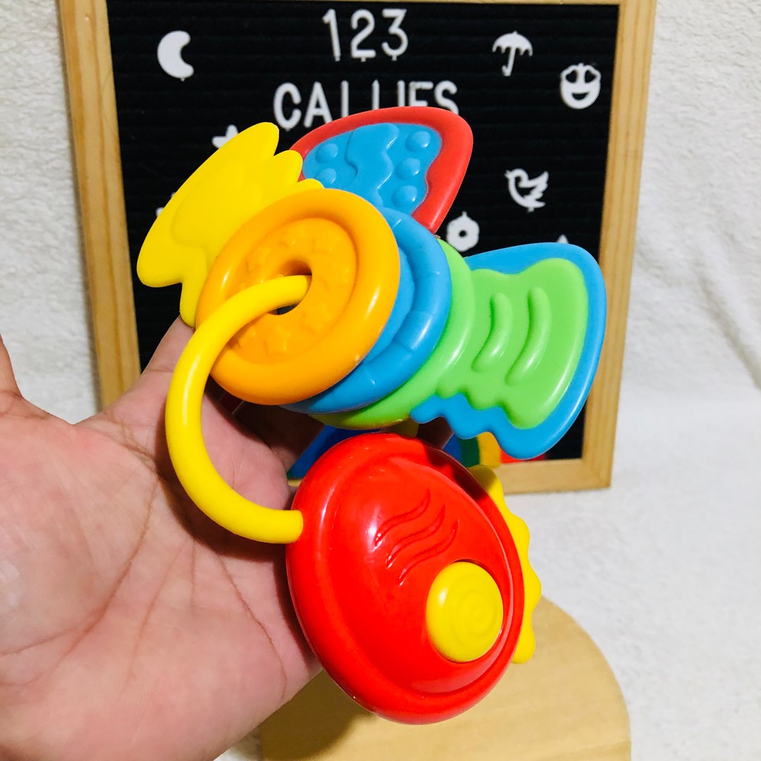 Batt op Keys, Hobbies & Toys, Toys & Games on Carousell