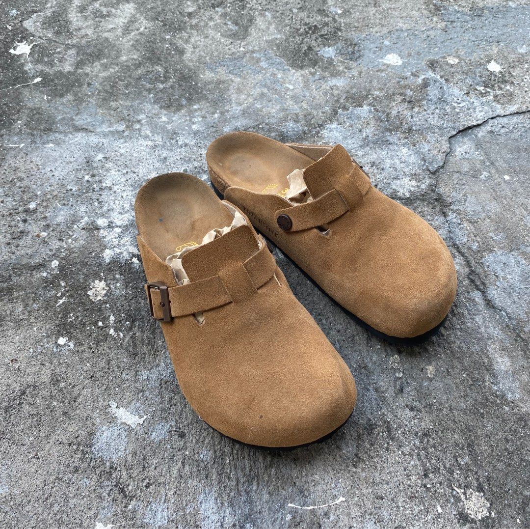 Birkenstock boston clogs, Women's Fashion, Footwear, Flats & Sandals on ...