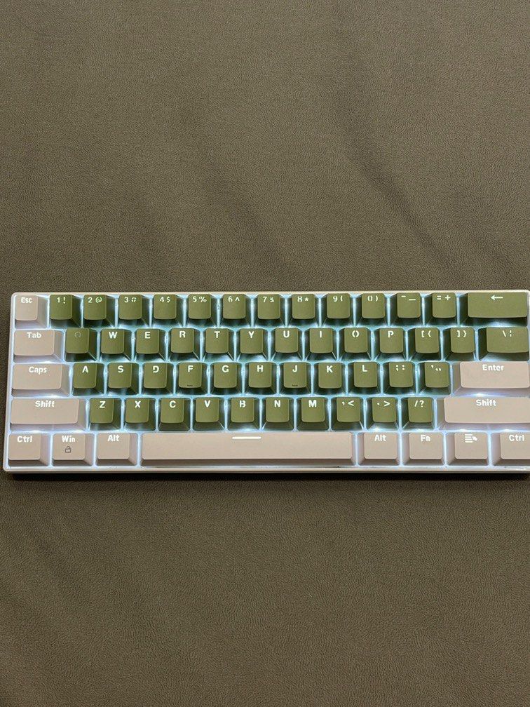 Clicky Wireless Bluetooth Keyboard, Computers & Tech, Parts ...