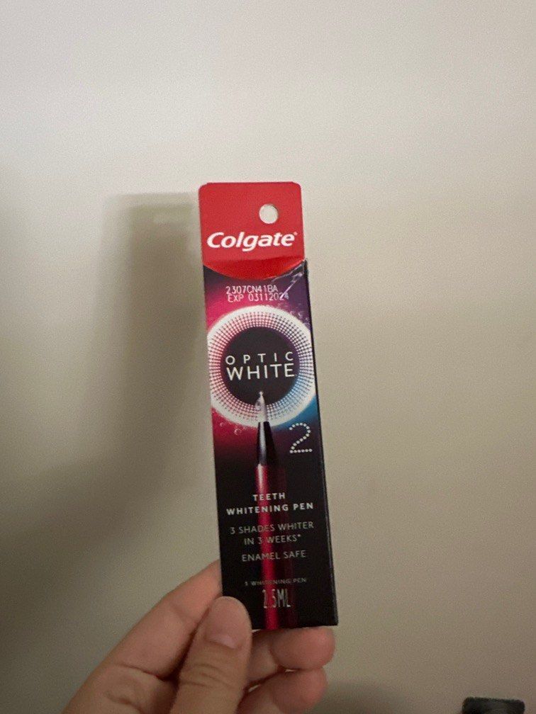 Colgate whitening pen, Beauty & Personal Care, Oral Care on Carousell