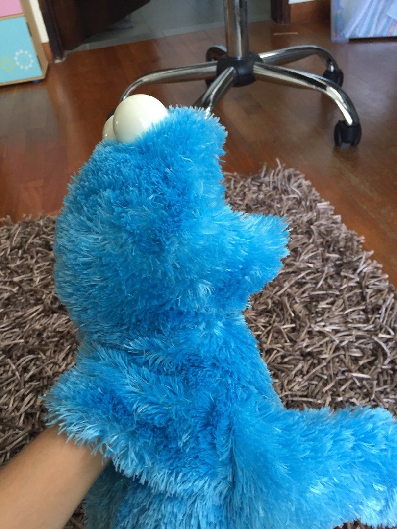 Cookie Monster Hand Puppet - Living Puppets, Hobbies & Toys, Toys ...