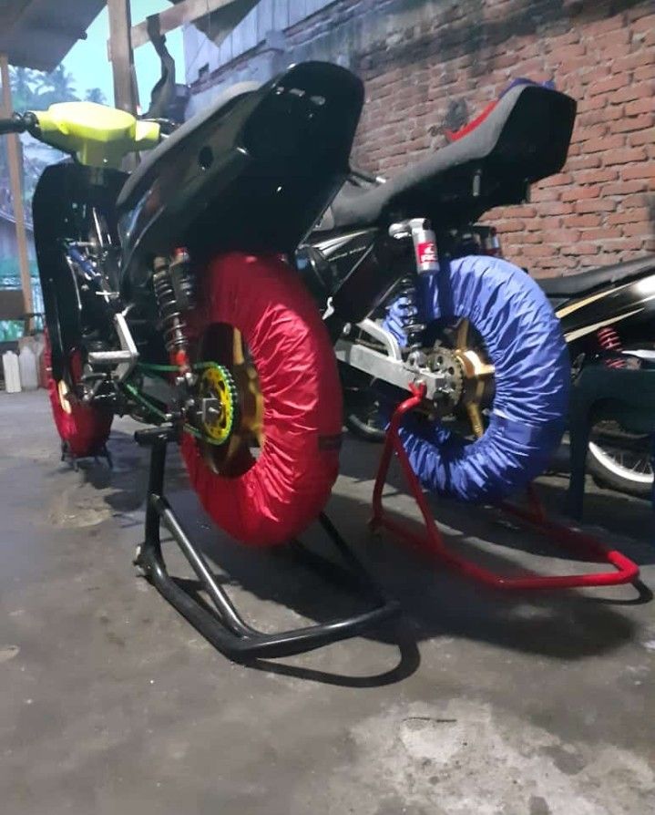 Cover ban motor GP selimut ban, Motor di Carousell